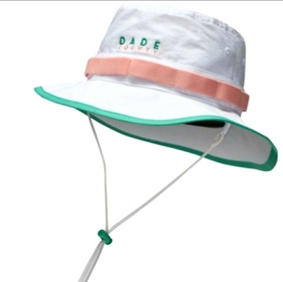 Nike | Accessories | Nike Dry Dade County 35 Mens White Bucket Hat ...